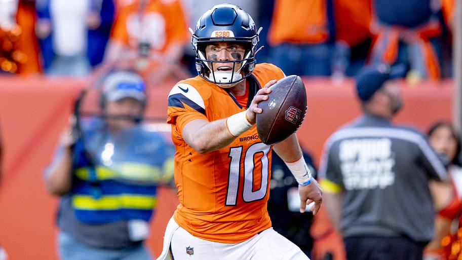 Jaylen Waddle shares what has stood out about Bo Nix right away