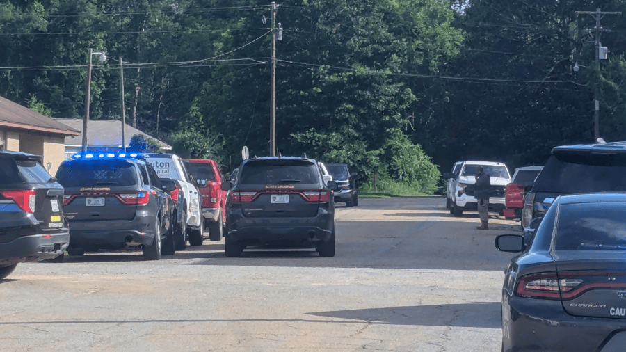 Deputy shot in Mount Olive, Blue Alert issued for suspect