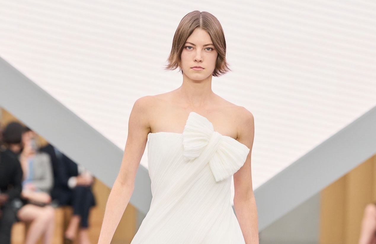 Tendance de l’été 2026 : comment porter la robe blanche