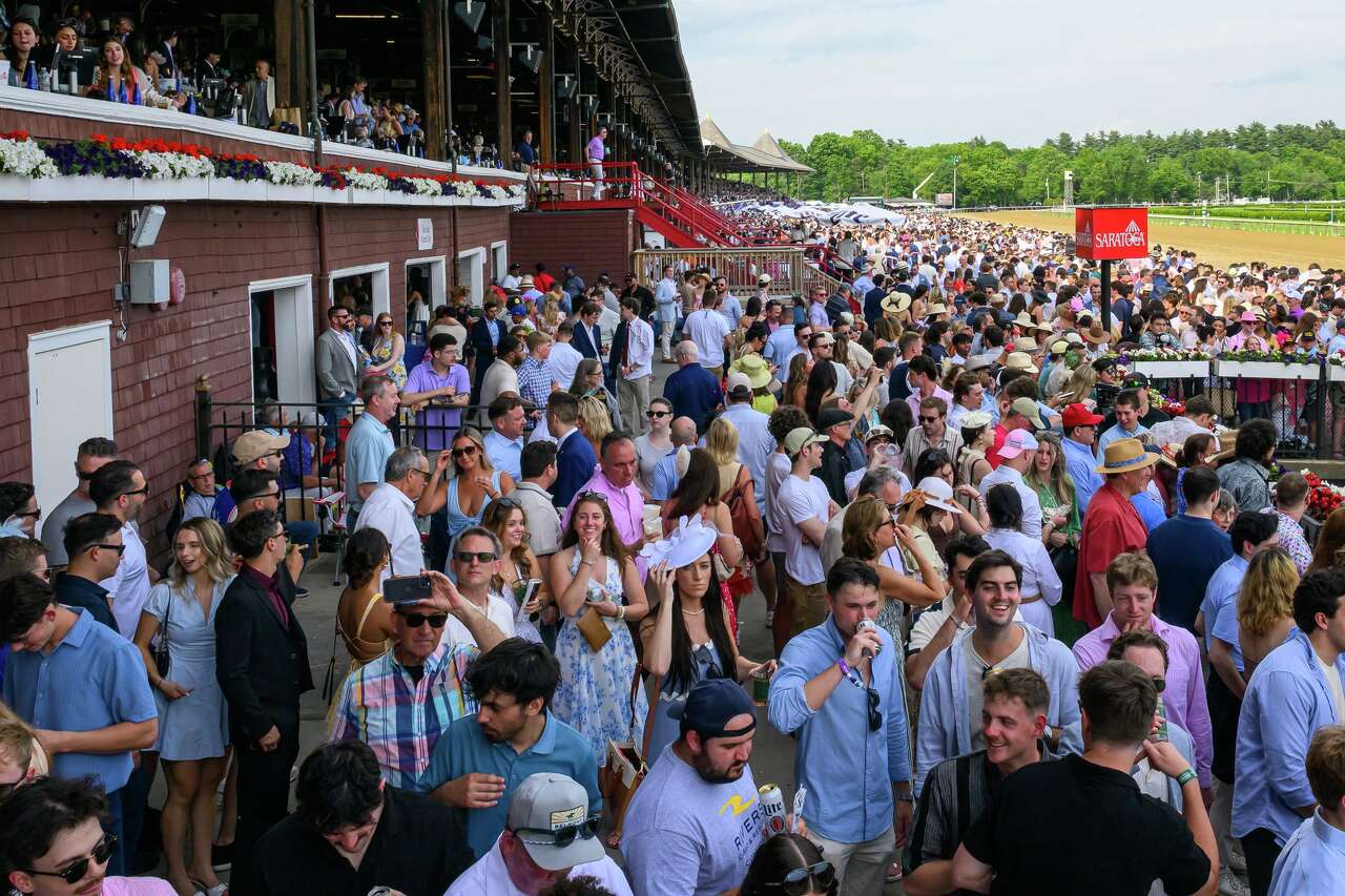 Attendance down, wagering up for Saratoga's final Belmont Stakes week