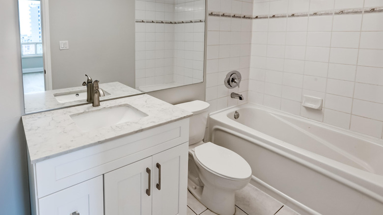 The basic lighting fixture that's making bathrooms look outdated
