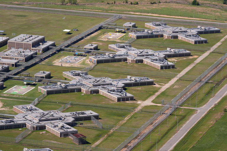 ICE facility in Louisiana reports its second detainee death in less ...
