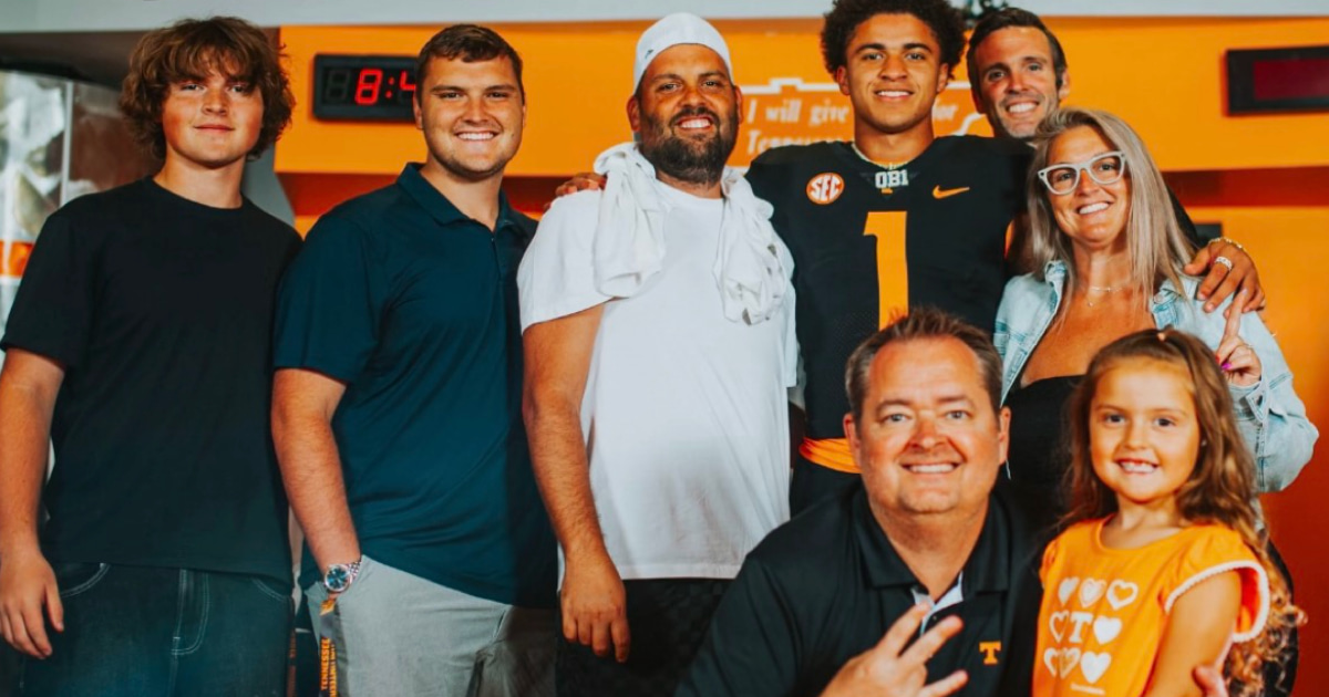QB Derrick Baker 'all Tennessee', remains 'locked in' following ...
