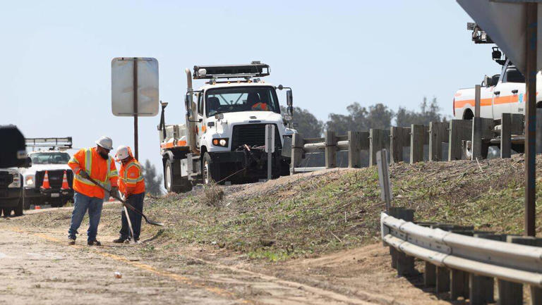 Sinkhole work closes Highway 101 off-ramp in SLO County