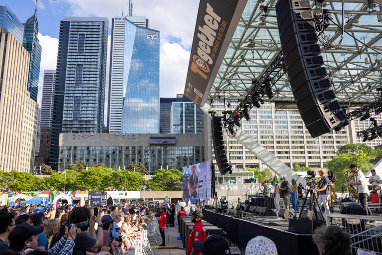 Feist, Broken Social Scene and Alessia Cara at Nathan Phillips Square ...
