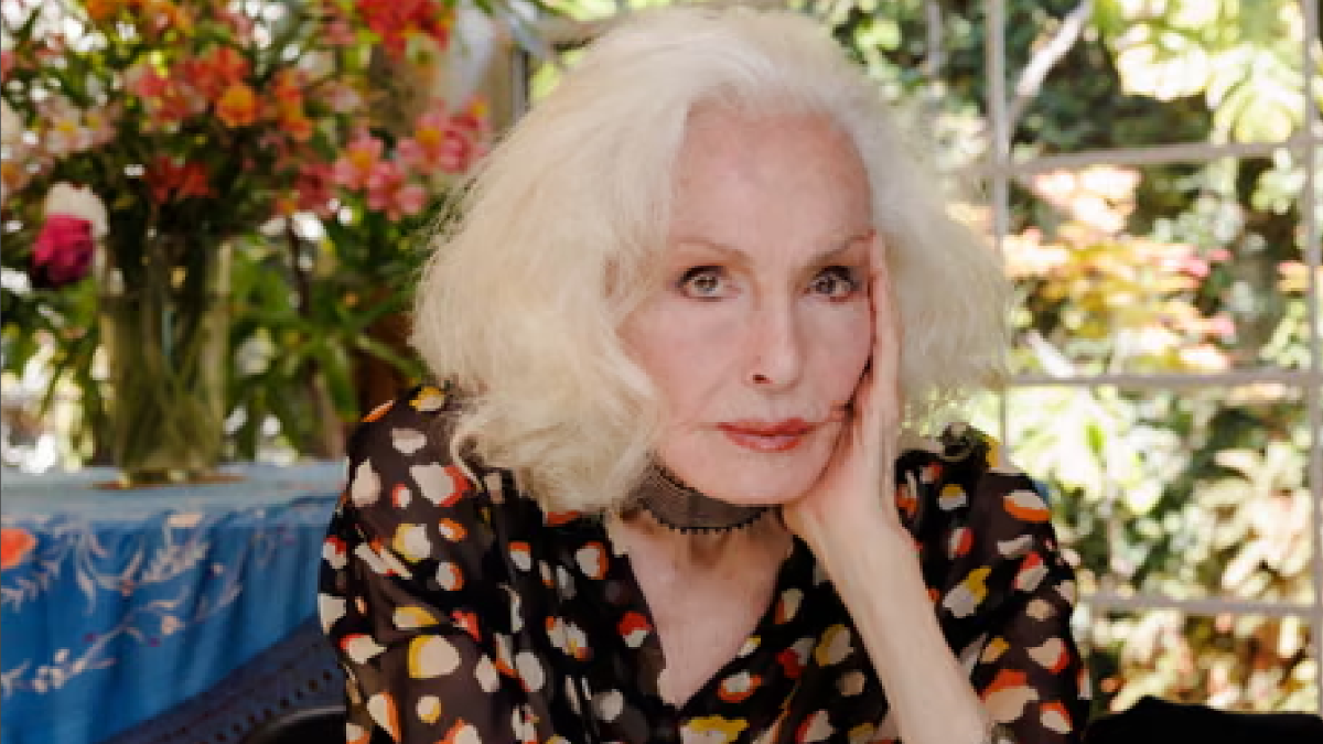 92-year-old Hollywood legend declares men should run the entertainment ...