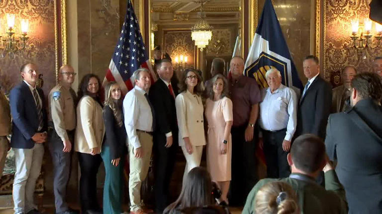 BLM and Utah Lt. Governor sign co-management agreement for San Rafael Swell