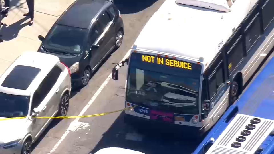 41-year-old man killed in Bronx bus shooting; suspect at large