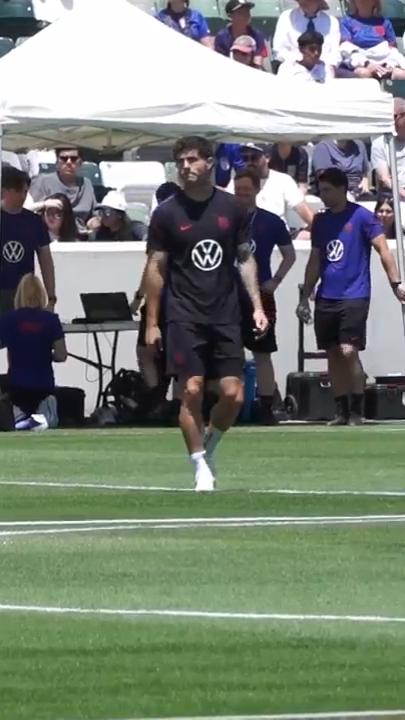 Vertical soccer WC26 USA training