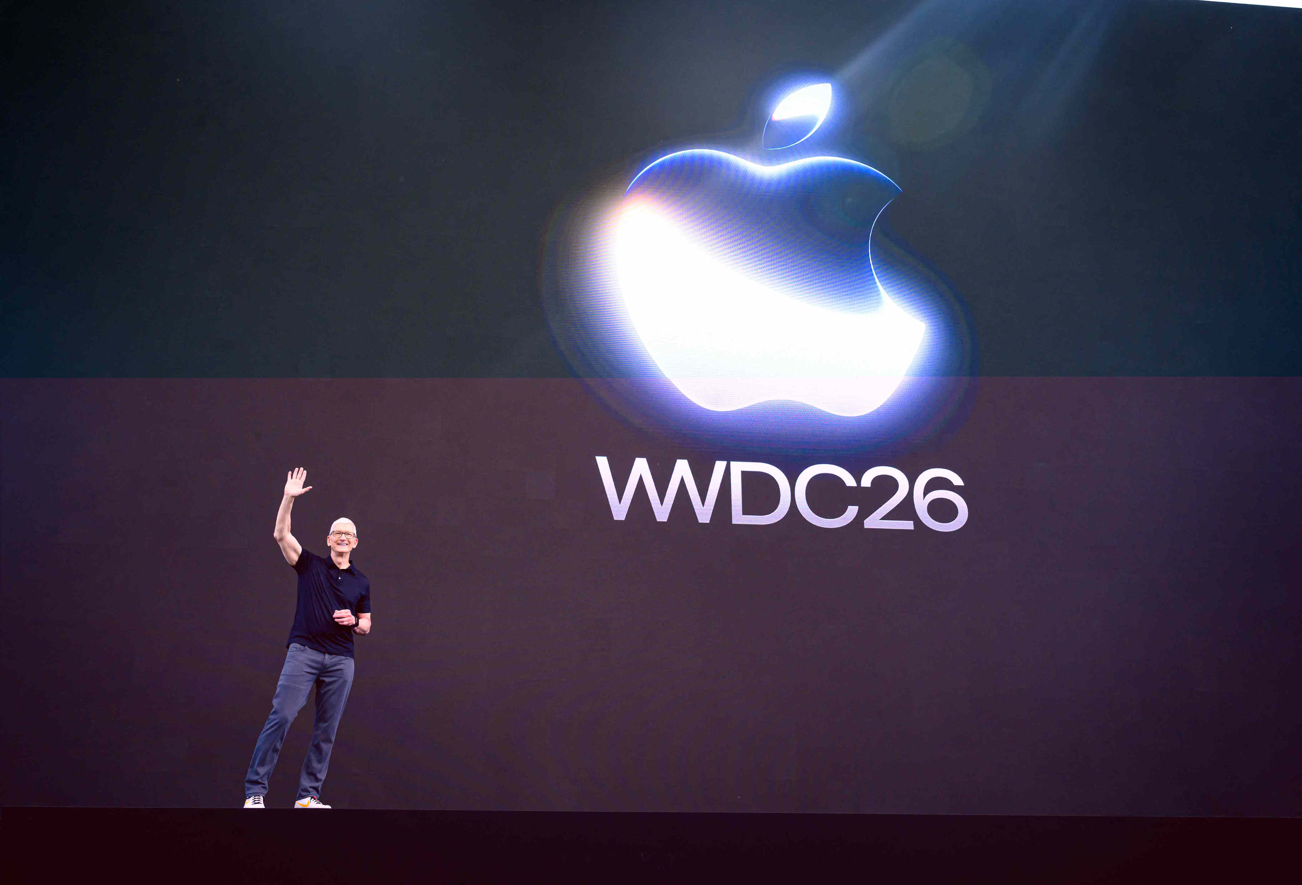 Apple delivered AI Siri today. Investors yawned—and the stock fell.