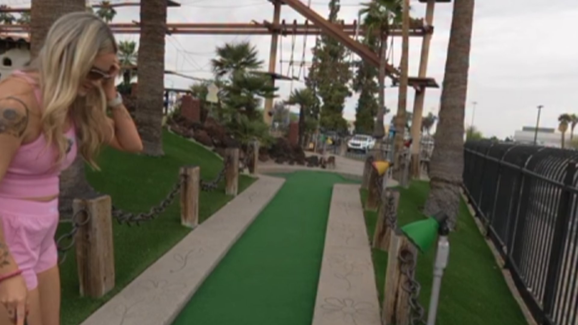 Crazy Castles & Coasters mini golf match