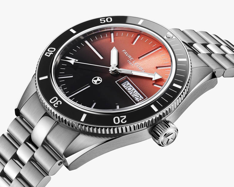 This classic automatic dive watch gets a practical daily-wearing update