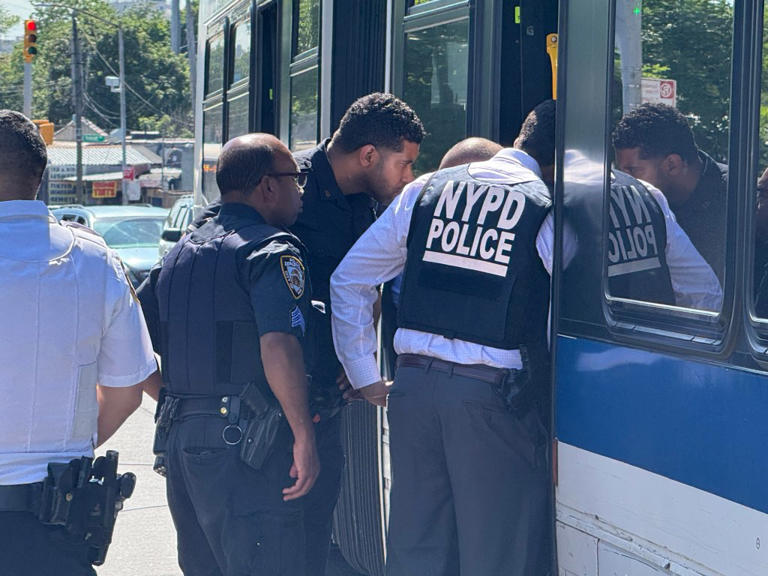 NYC man shot dead on bus in Bronx after telling kid to pipe down on his ...