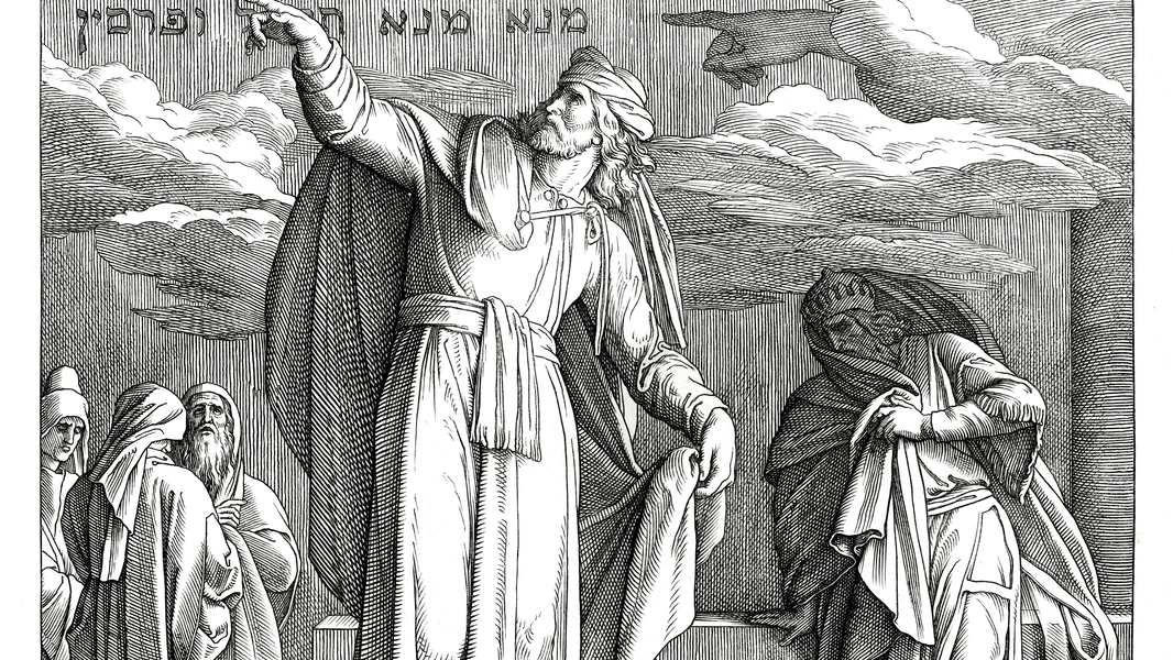 34 daily practices to draw closer to God
