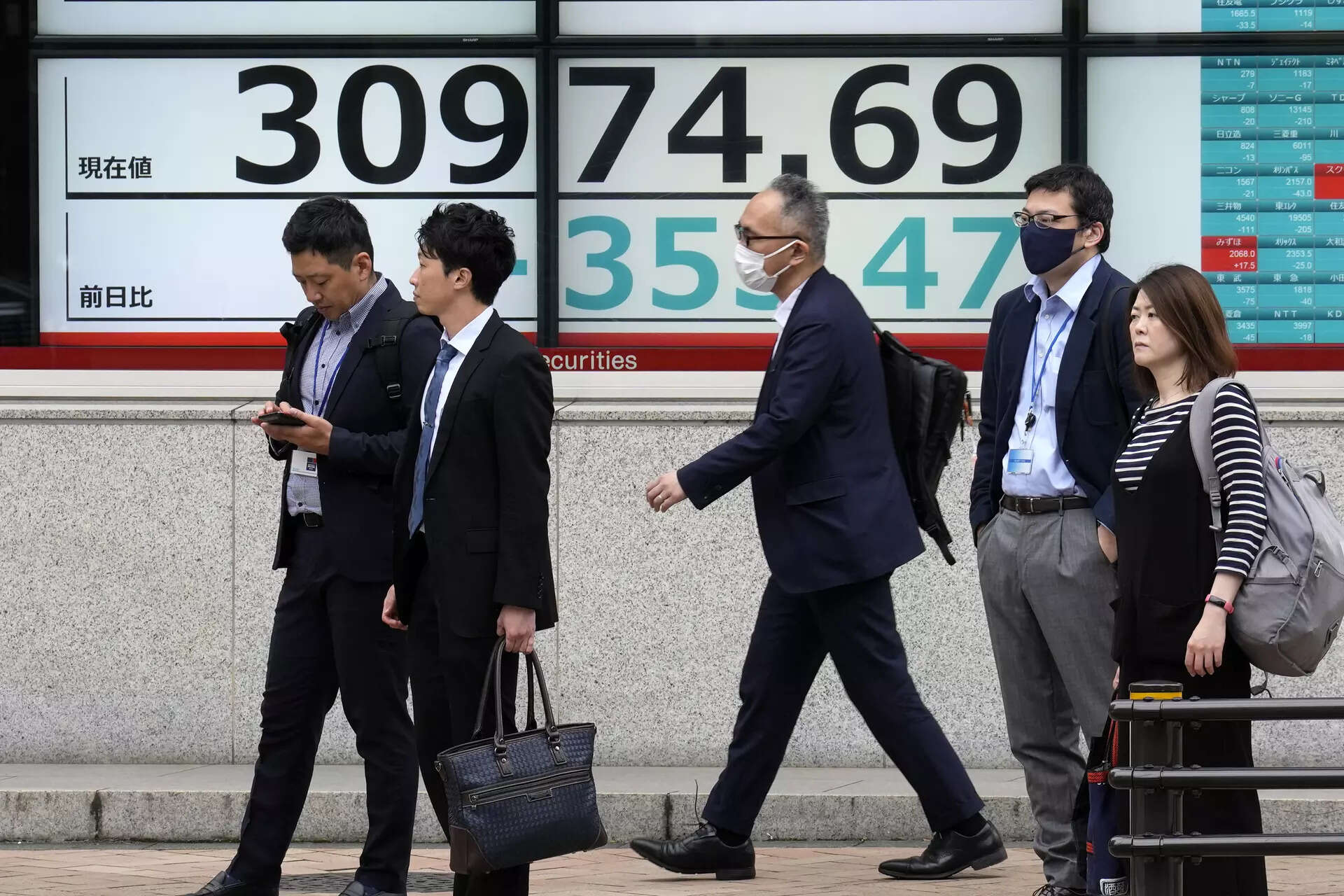 Asian stocks rebound on Iran optimism, AI trade