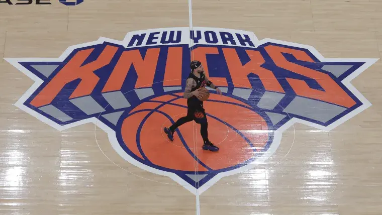 Who is Avery Wilson? Meet Knicks' national anthem singer who has become ...