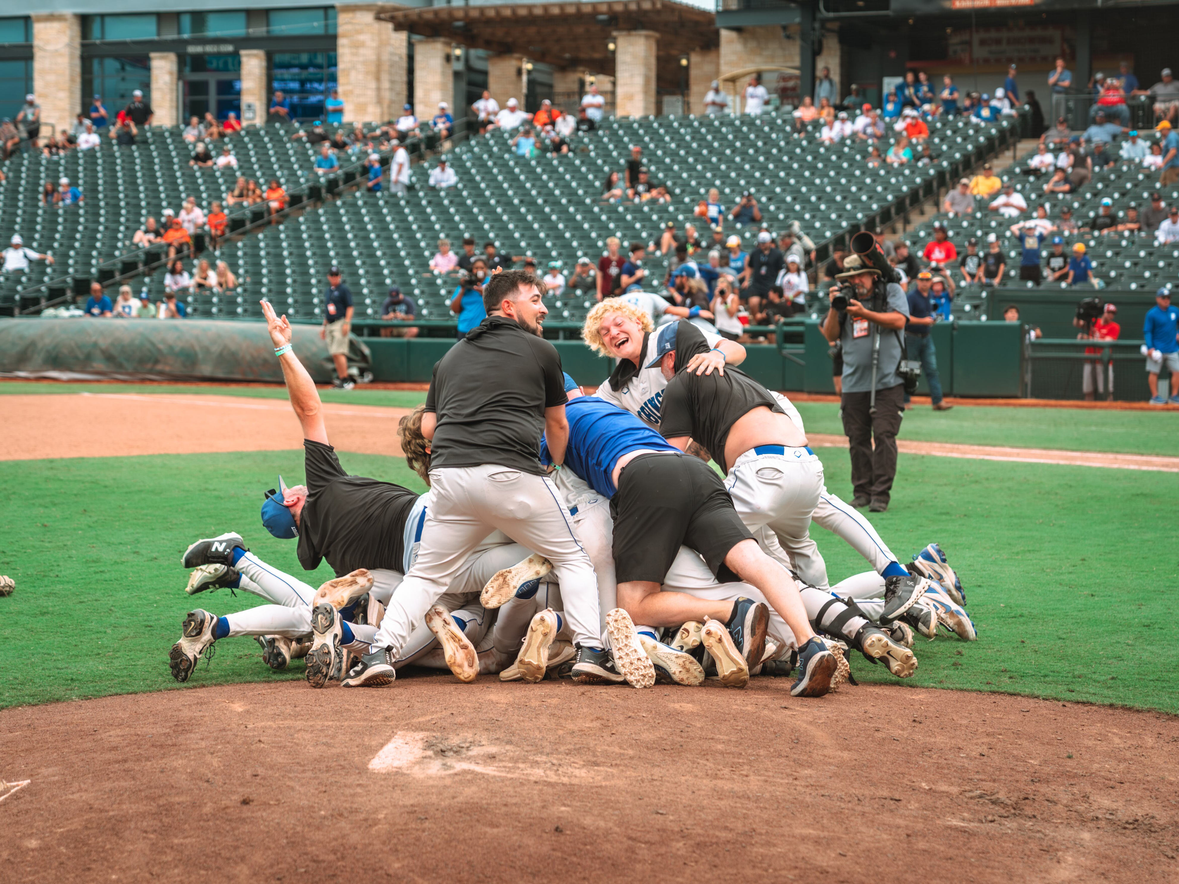 ‘We were the underdogs’: New Robinson athletic director reflects on ...