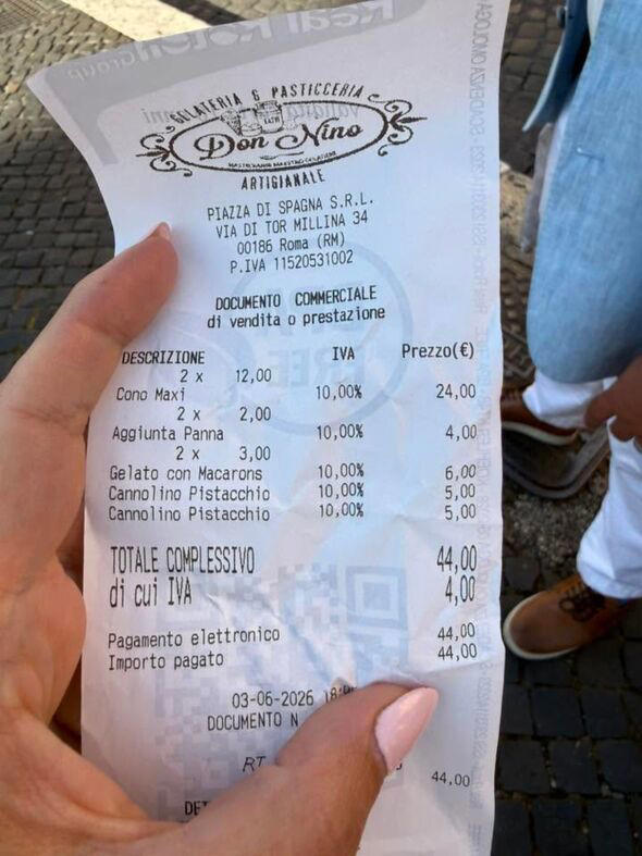 US tourists 'tricked' into paying 44 euros for two ice creams in Rome