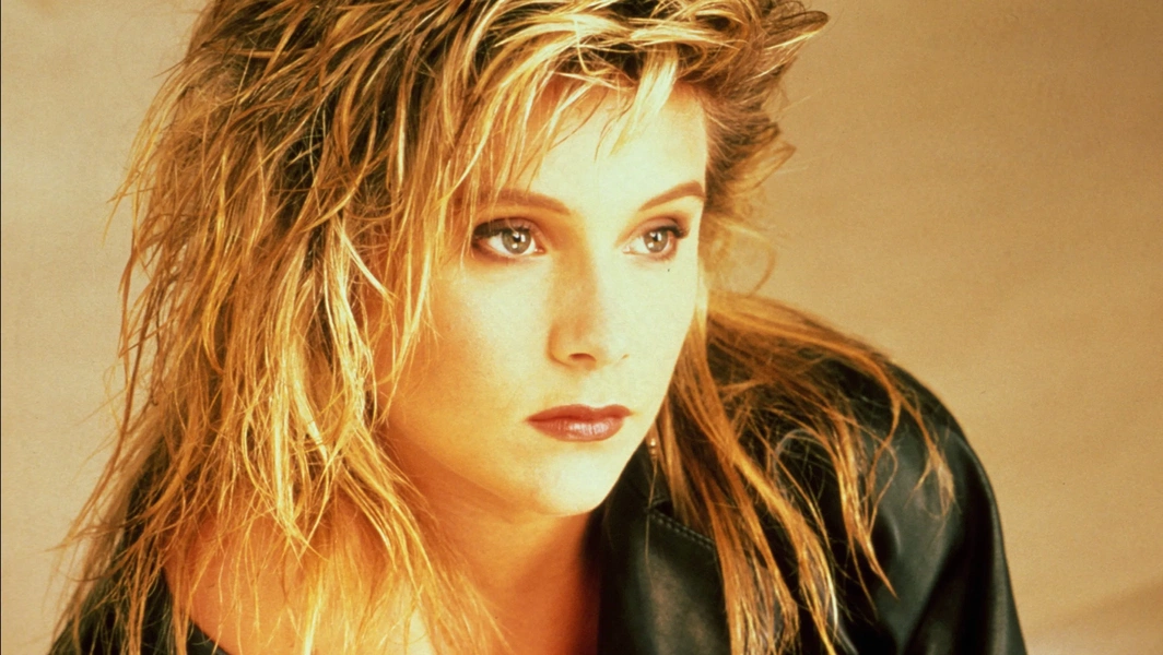 Samantha Fox: From glamour model to global pop star