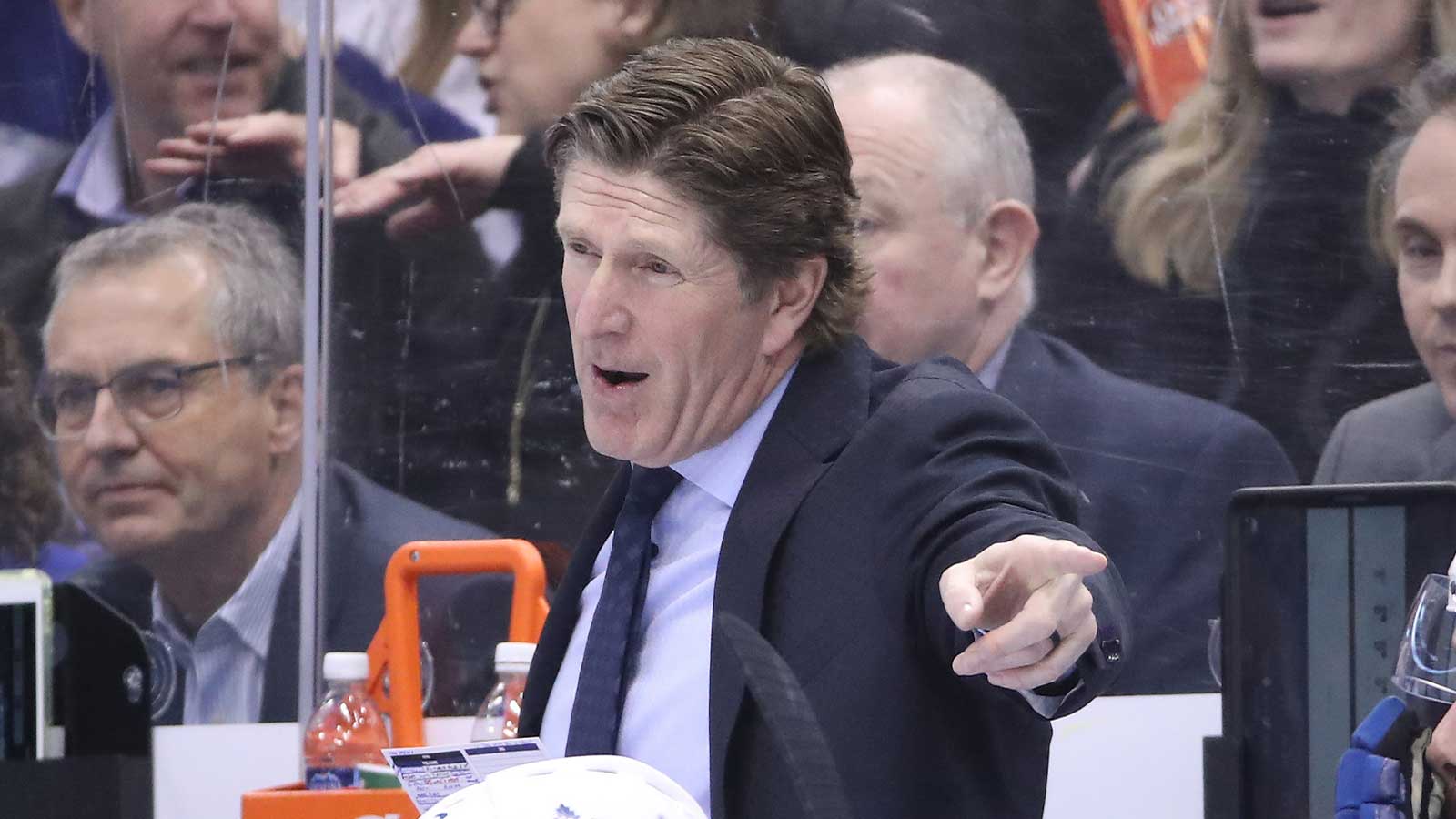 Oilers rumors: Insider hints at Connor McDavid involvement in Mike ...