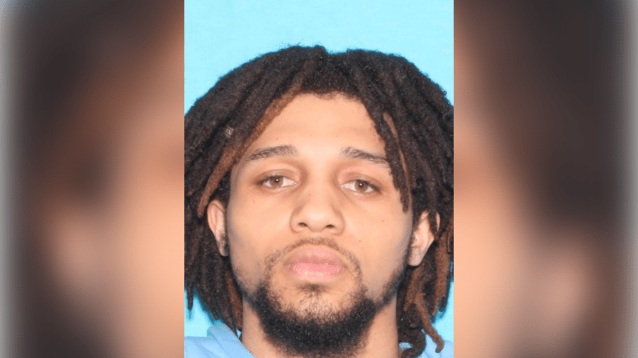 Deputy shot in Mount Olive, Blue Alert issued for suspects