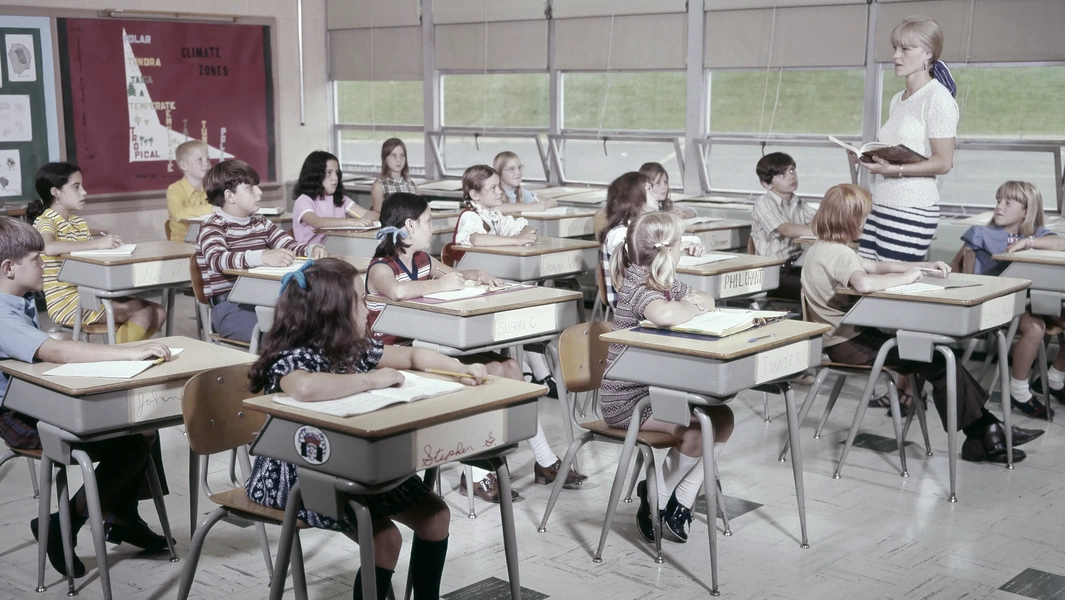 AI and screen time fuel concerns over declining reading skills