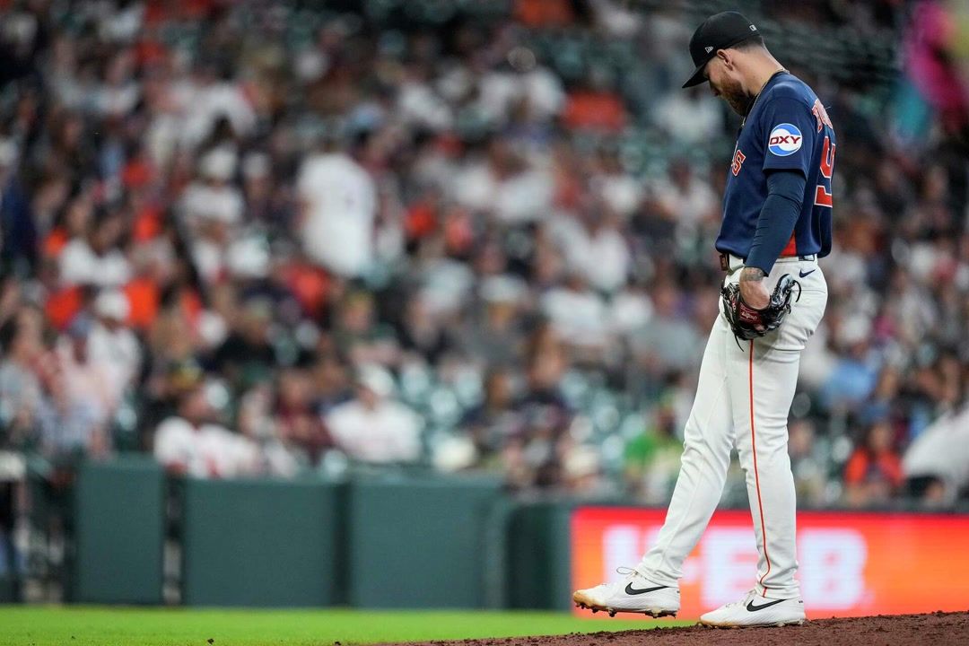 Burrows' fastball becomes Astros' problem