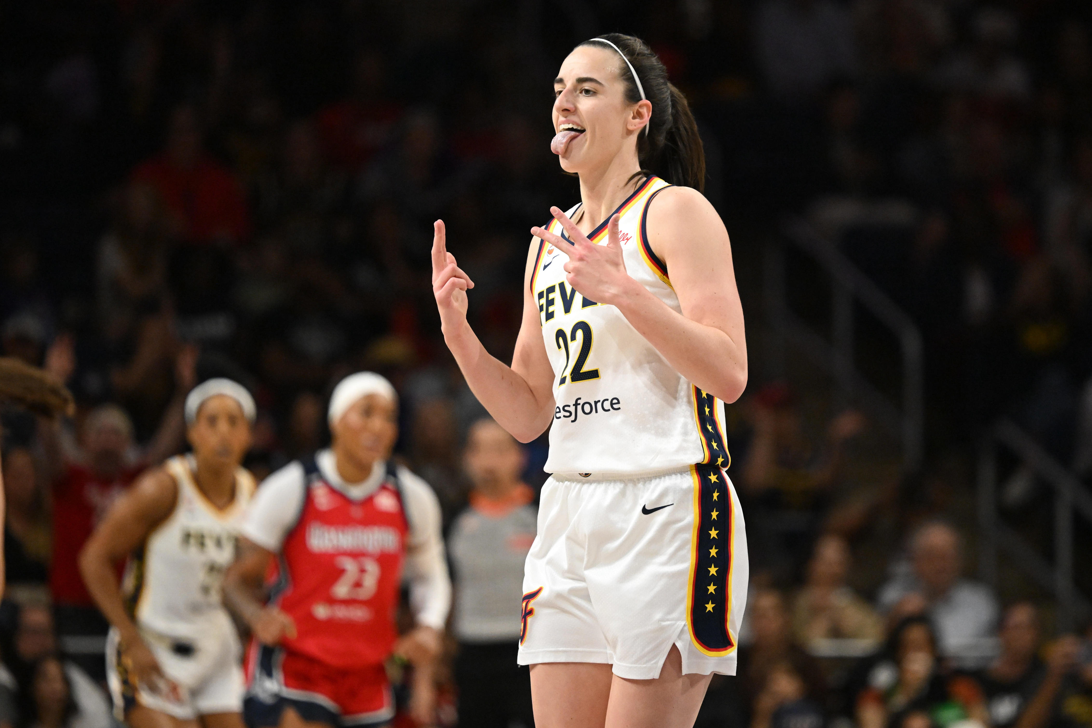 Caitlin Clark game winner: Indiana Fever fans react to shot vs. Mystics