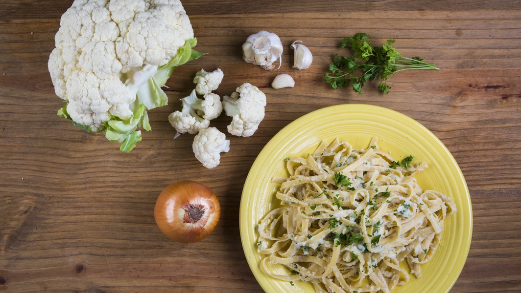 13 simple upgrades for store-bought Alfredo sauce