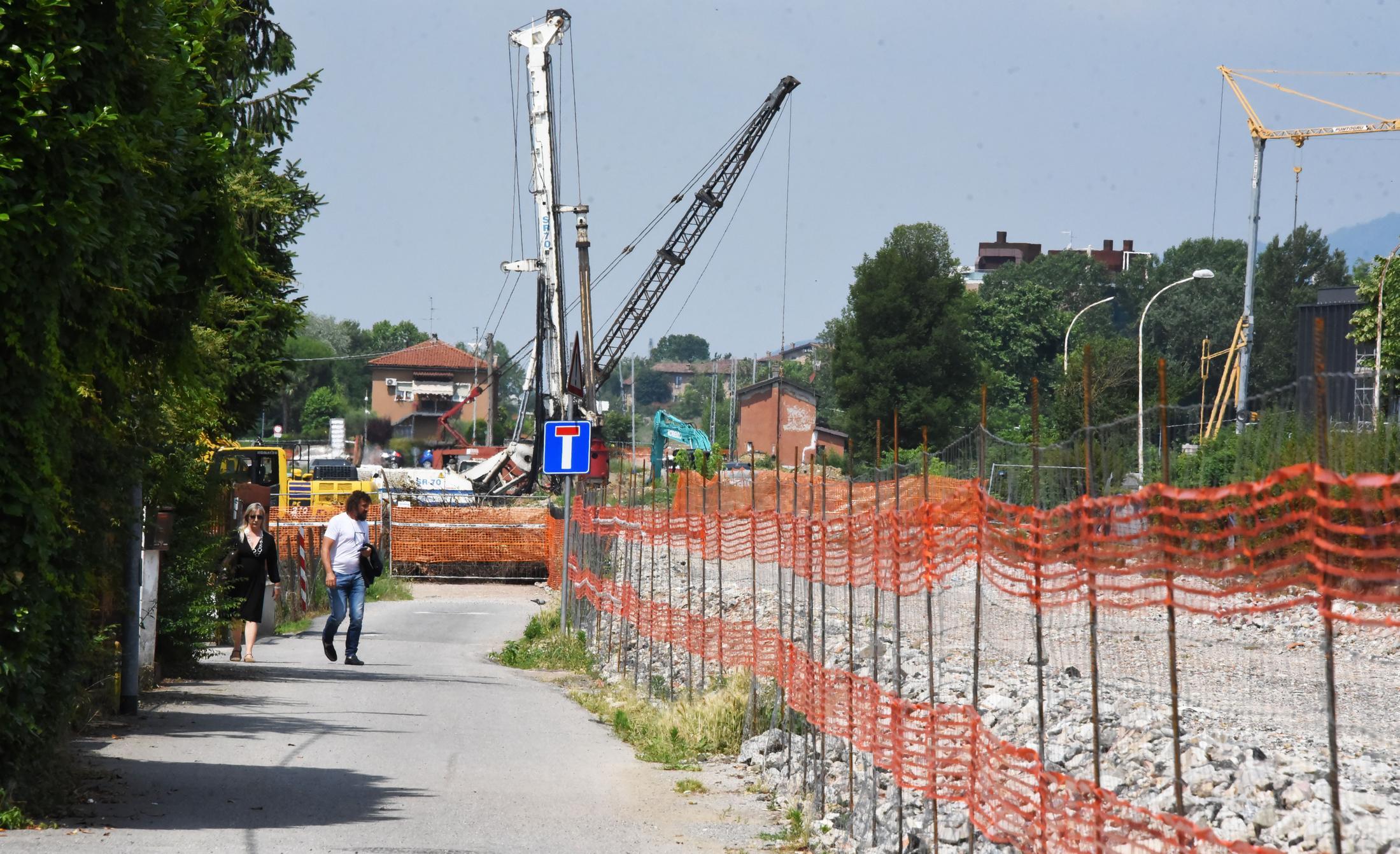 Ratti e polvere. Il cantiere è un problema