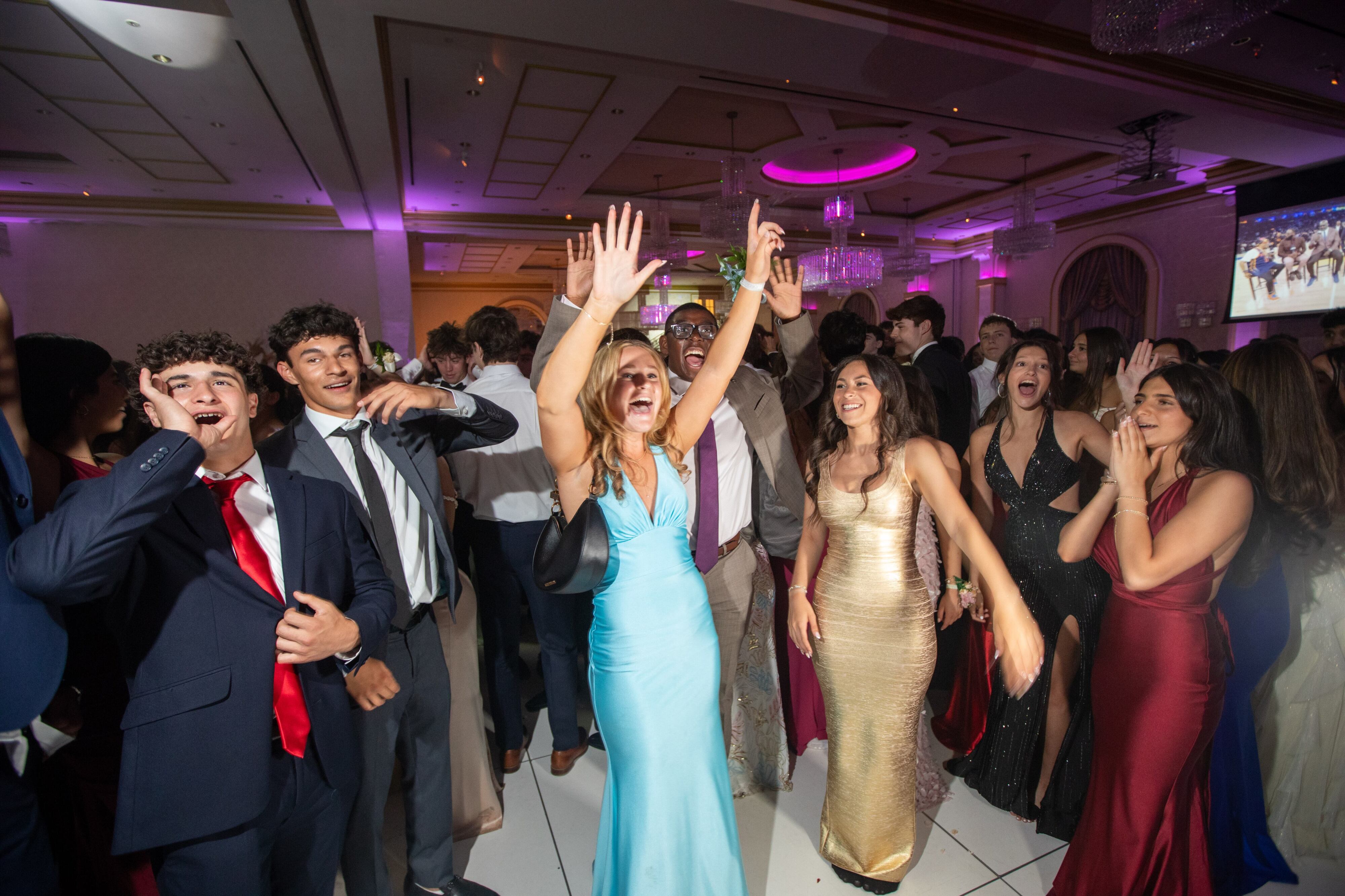 Watchung Hills Regional High School prom 2026 (63 photos)