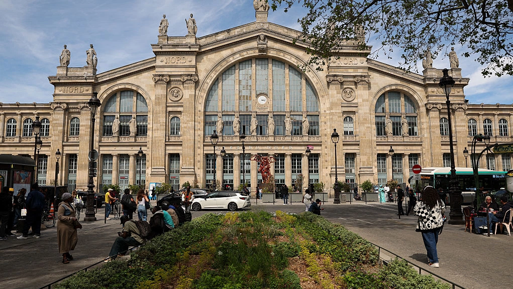 13 stunning train stations around the world