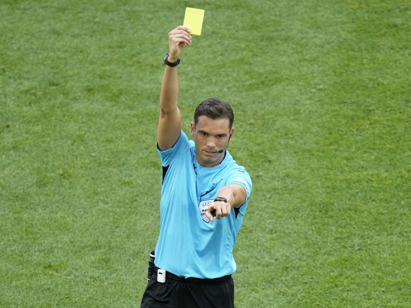 Trinkpausen und Rot für Hand vor Mund: Die neuen WM-Regeln