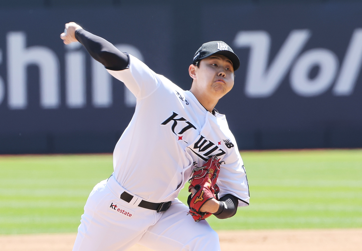 KT 소형준, 어깨 통증 털고 복귀 눈앞 "17일 두산전에 돌아온다"