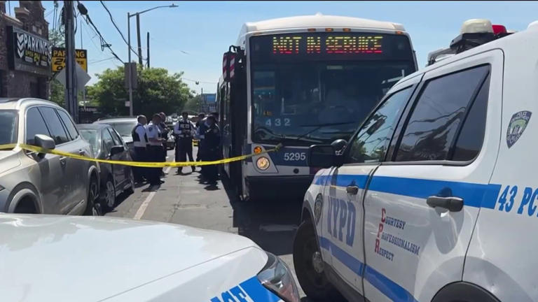 NYPD: hombre fue baleado y asesinado mientras viajaba en un autobús de ...