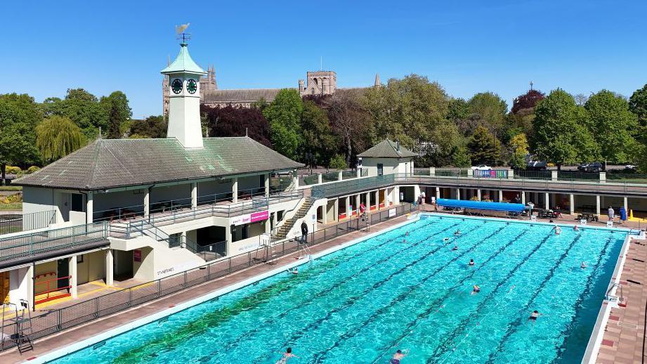 City lido to close for essential maintenance