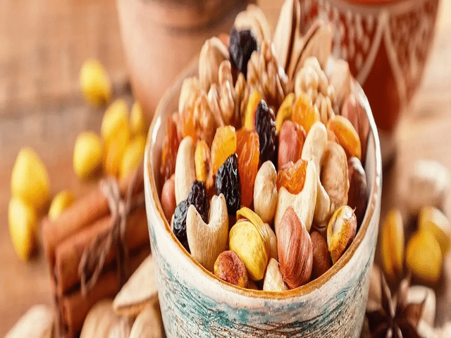 Can you eat dry fruits during summer? Here's what nutrition experts ...