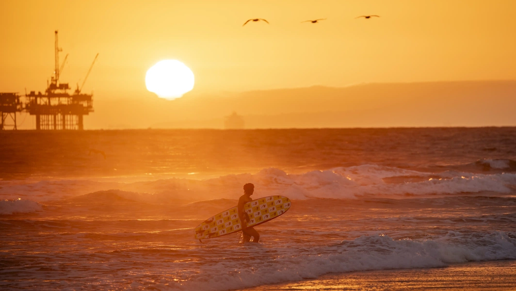 Huntington Beach: From oil boom to Surf City USA