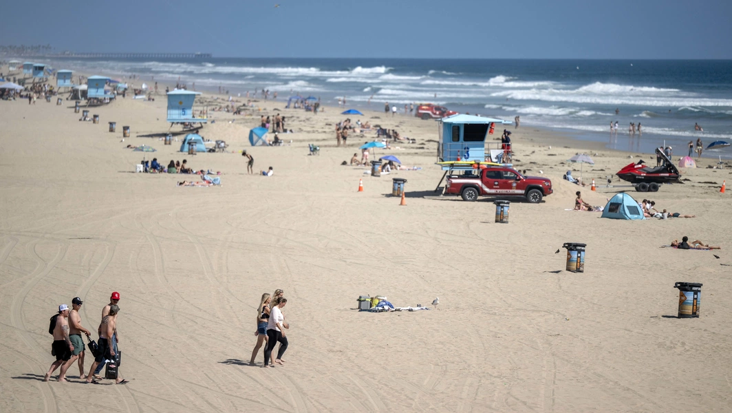Huntington Beach: From oil boom to Surf City USA