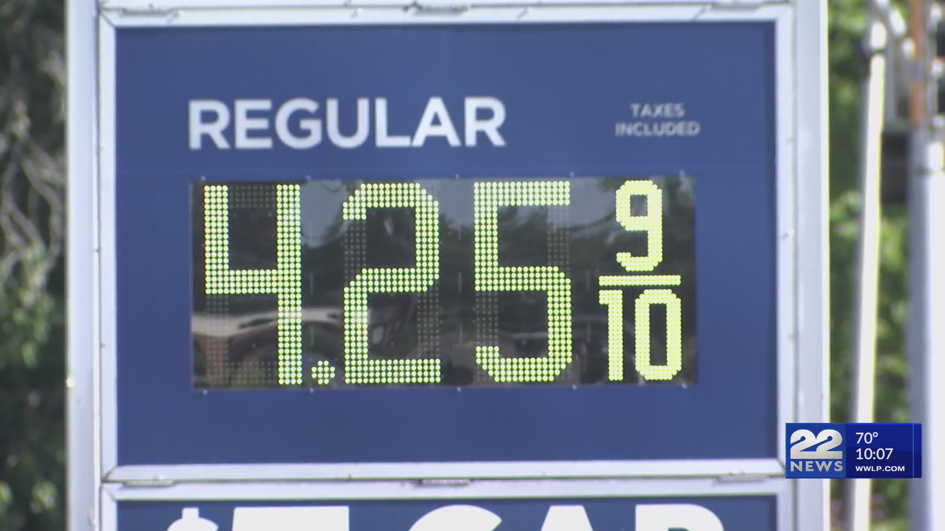 Massachusetts gas prices drop 10 cents per gallon