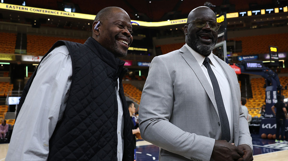Watch Patrick Ewing, Shaq turn back clock in heartwarming Game 3 moment