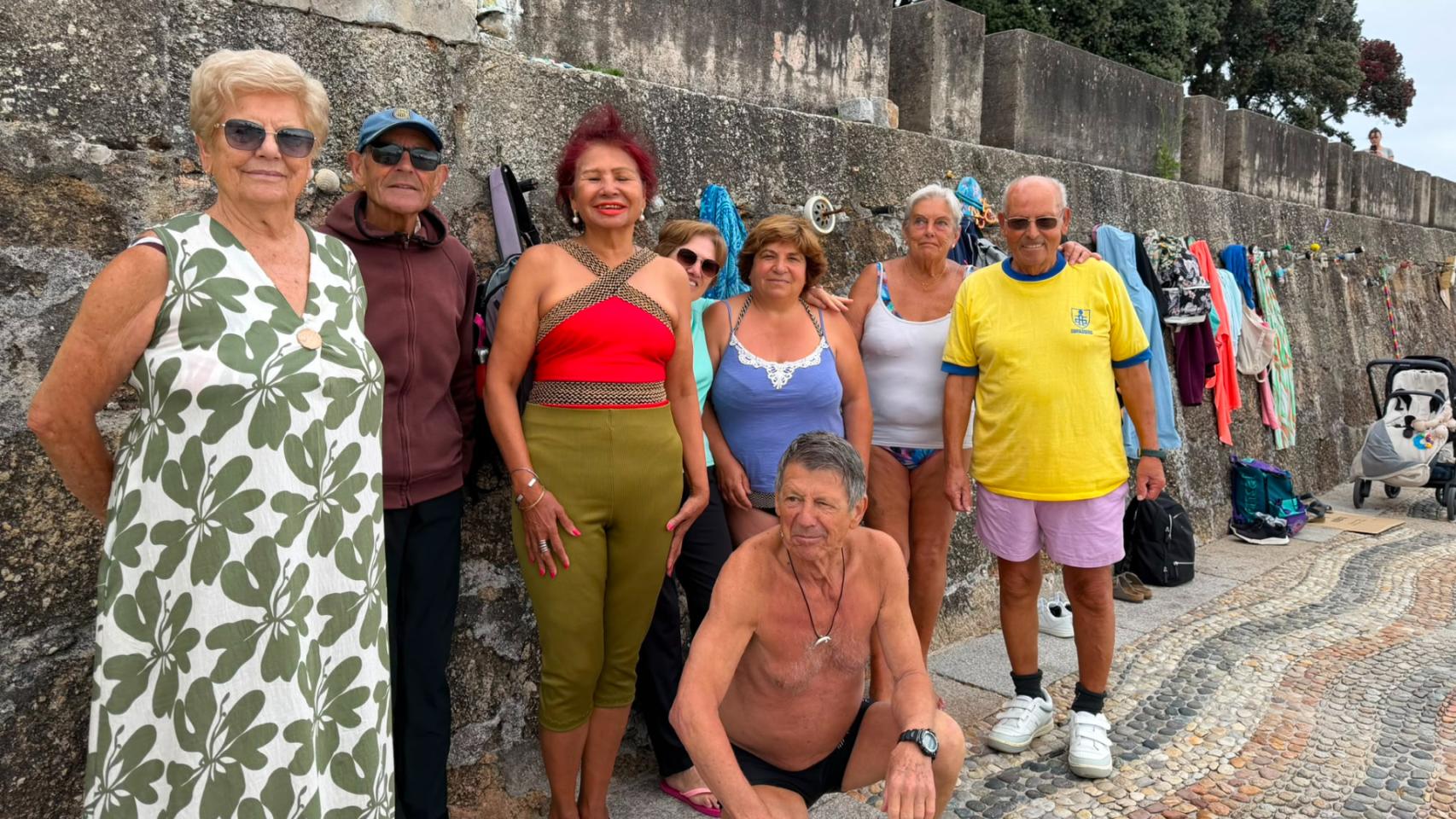 Los Golfiños de Riazor dan la bienvenida al verano en A Coruña ...