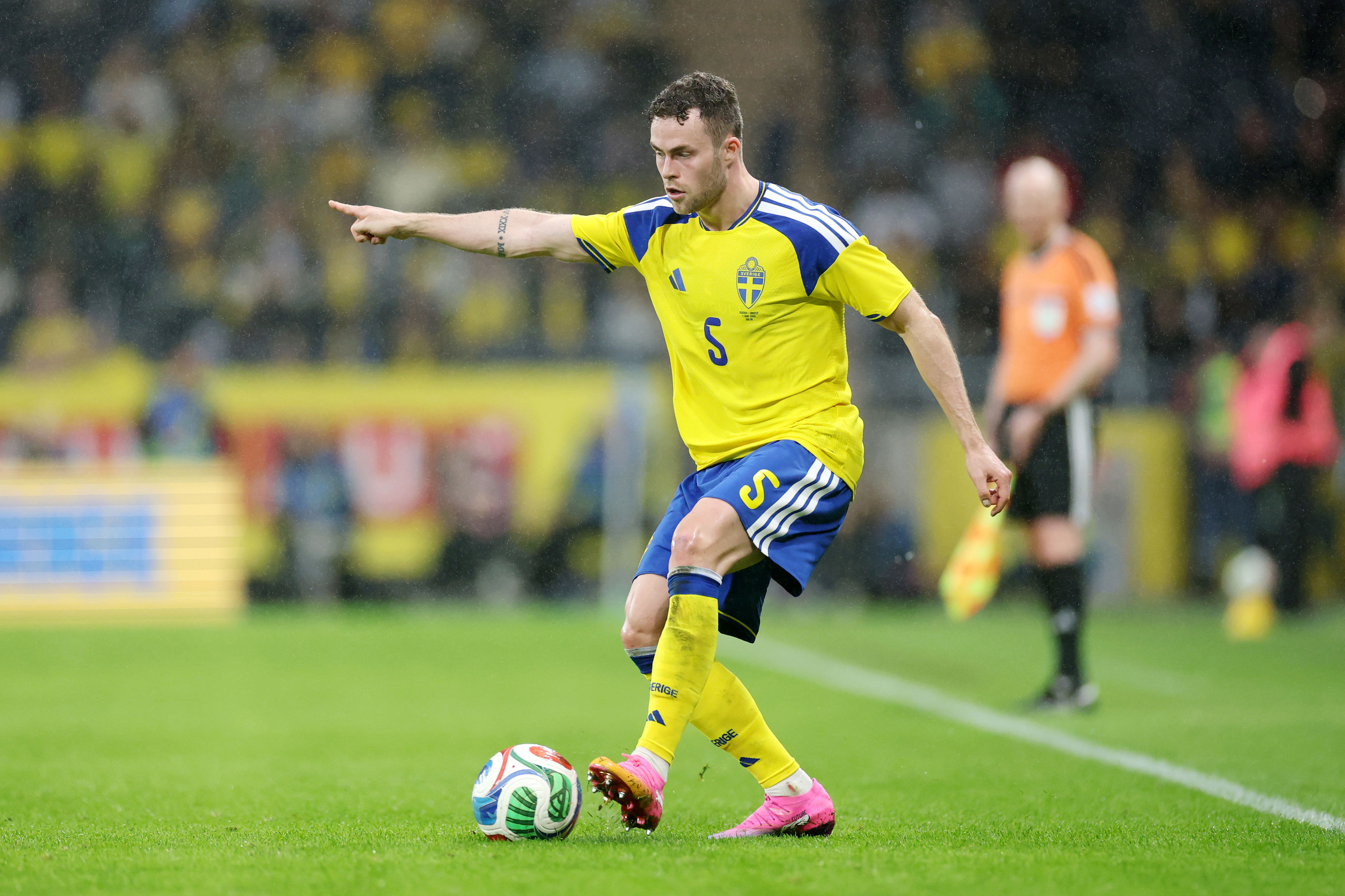 How many players will Leeds United have at the World Cup, who plays ...
