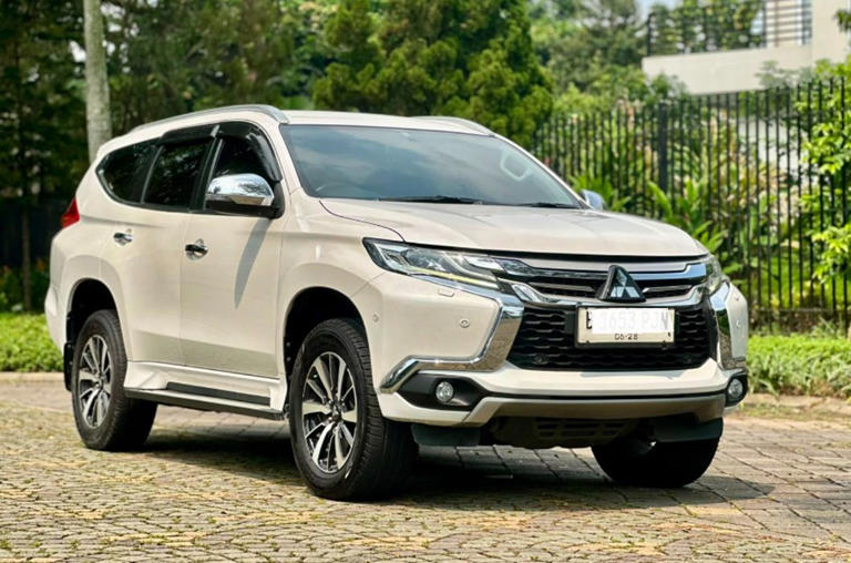 Mitsubishi Pajero Sport Dakar tipe ultimate 2018, harganya sudah segini ...