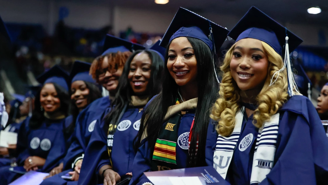 Education gap leaves highly educated women with fewer dating options