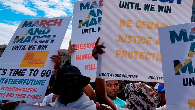Ramaphosa warning to vigilantes fails to quell South Africa's anti ...