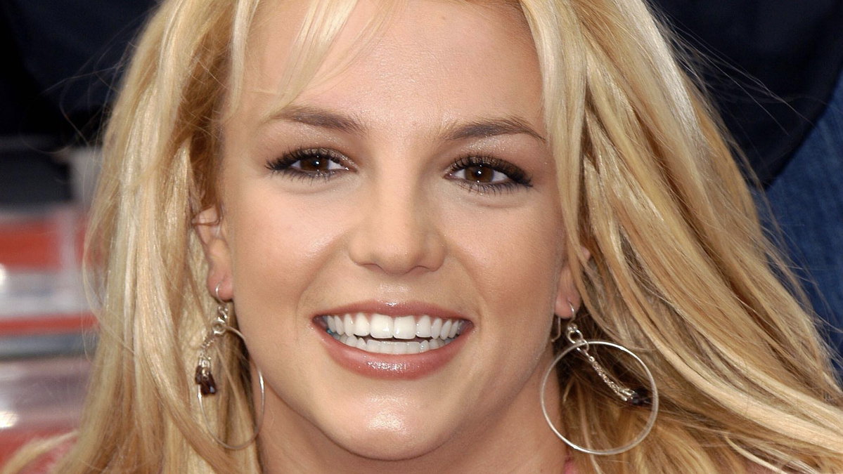 10 famous songs that were rejected before becoming chart hits