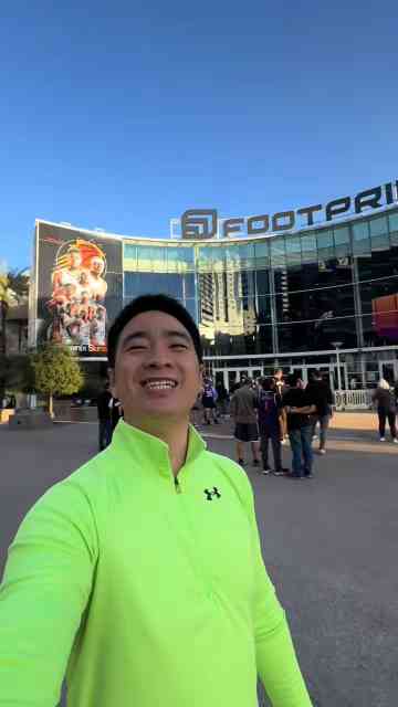 Courtside VIP experience at Phoenix Suns game