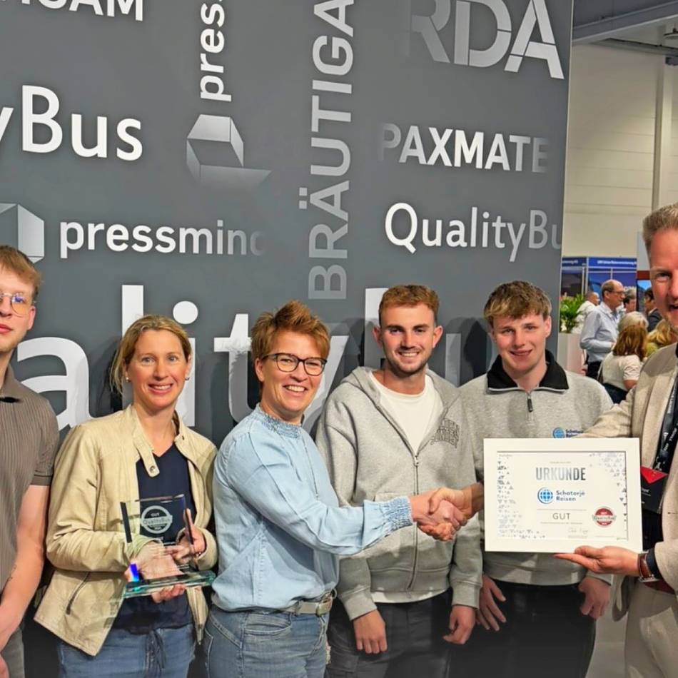 Der Bus-Award geht an Schatorjé Reisen