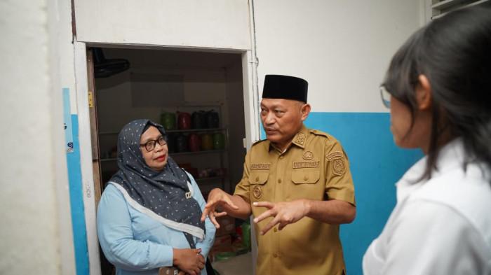 Sarbin Sehe tinjau program MBG di Halmahera Utara, pastikan makanan ...